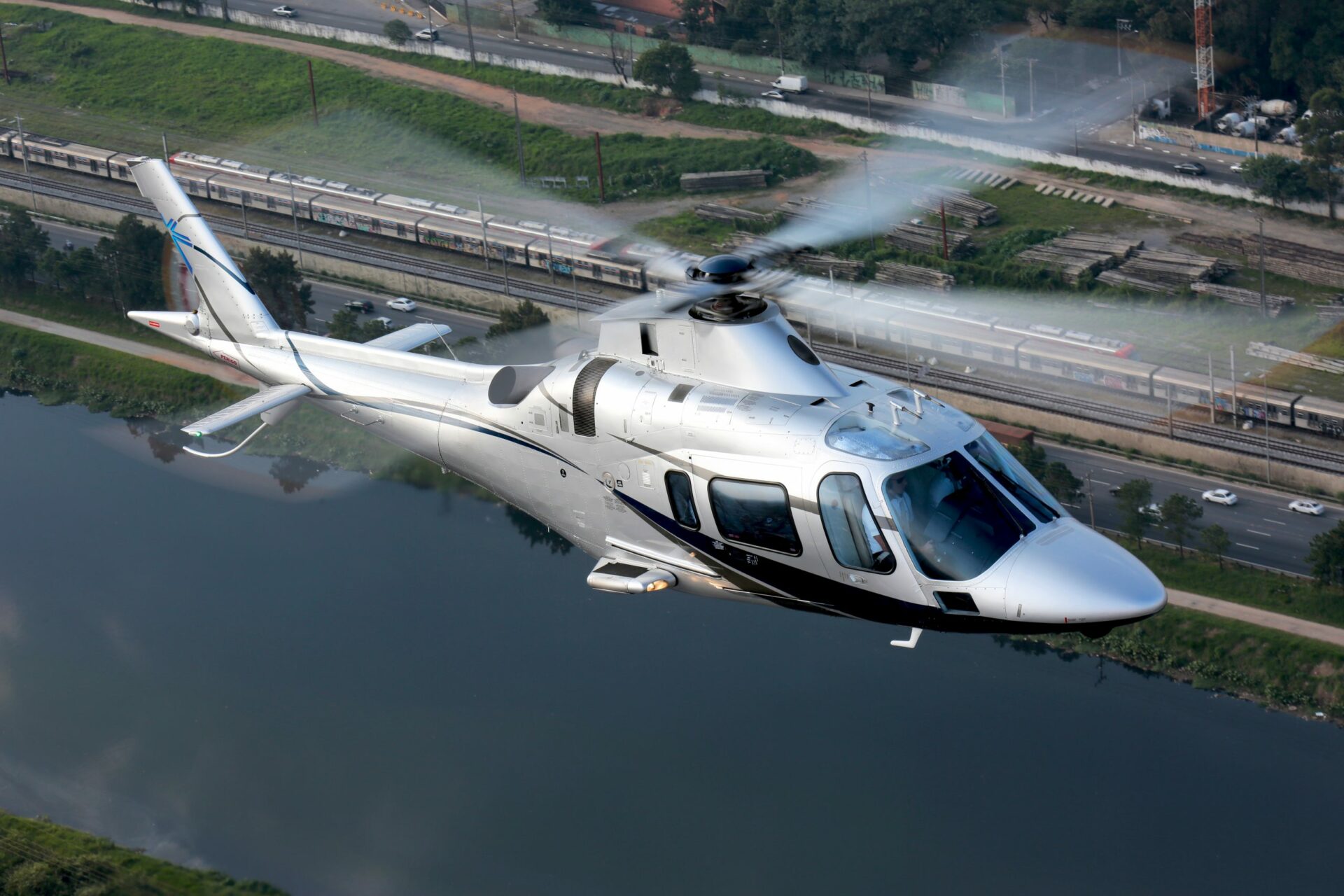Nossa frota: AW109 Power - Avantto